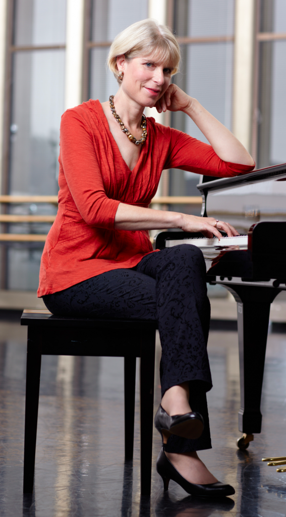 Megabopolis – Nelda Swiggett